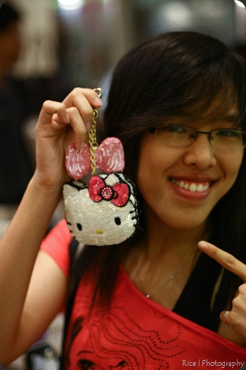 几粒米: hello kitty x che che